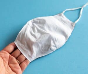 HOW TO ADD A NOSE WIRE TO MY EASY-SEW FACE MASK - thewittygrittylife.com